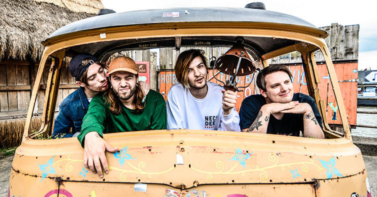 WSTR Stream New Single, Featherweight | Kerrang!