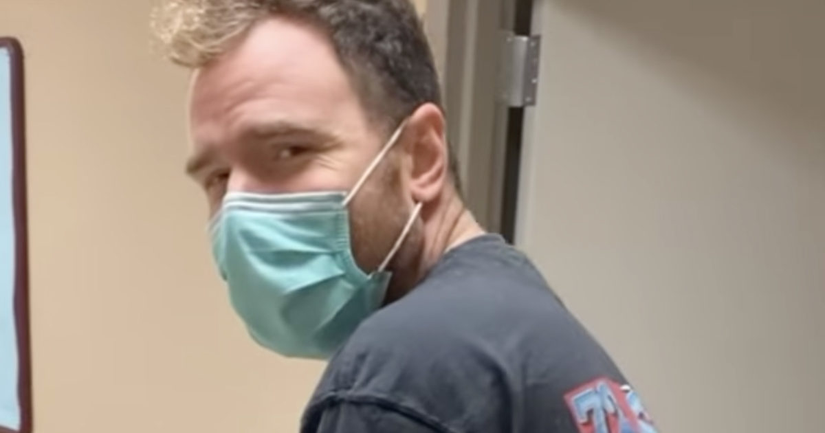 New Found Glory’s Chad Gilbert undergoes surgery to remove… | Kerrang!