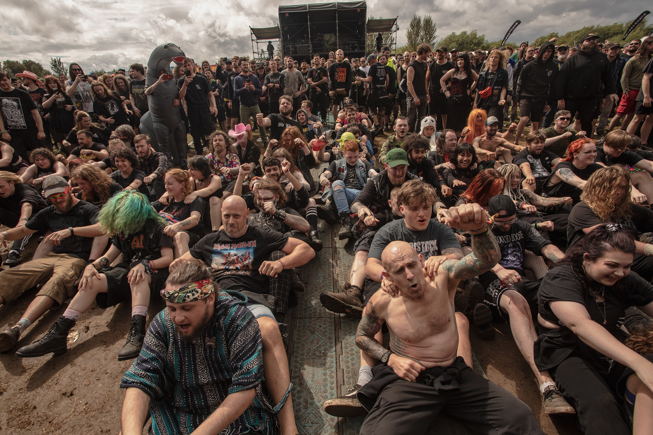 Mosh Pit Fights Robert Anthony Navarro Mosh Pit Numetal Meltdown