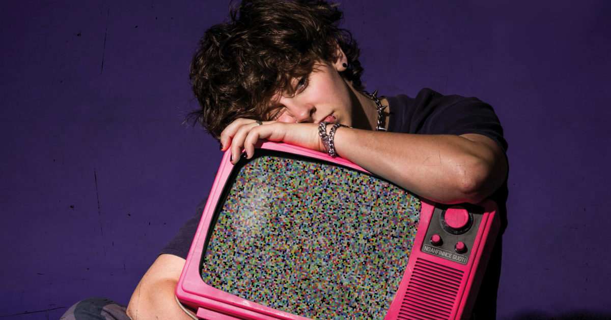 Album review: NOAHNFINNCE – GROWING UP ON THE INTERNET | Kerrang!