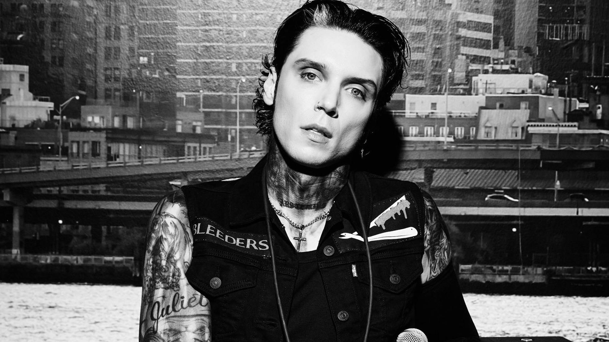 Andy Biersack Kerrang 2024 82 Andrew Biersack Fotos Und