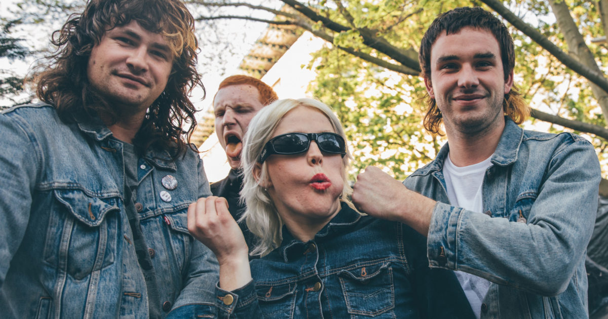 Album Review: Amyl And The Sniffers – Amyl And The Sniffers | Kerrang!