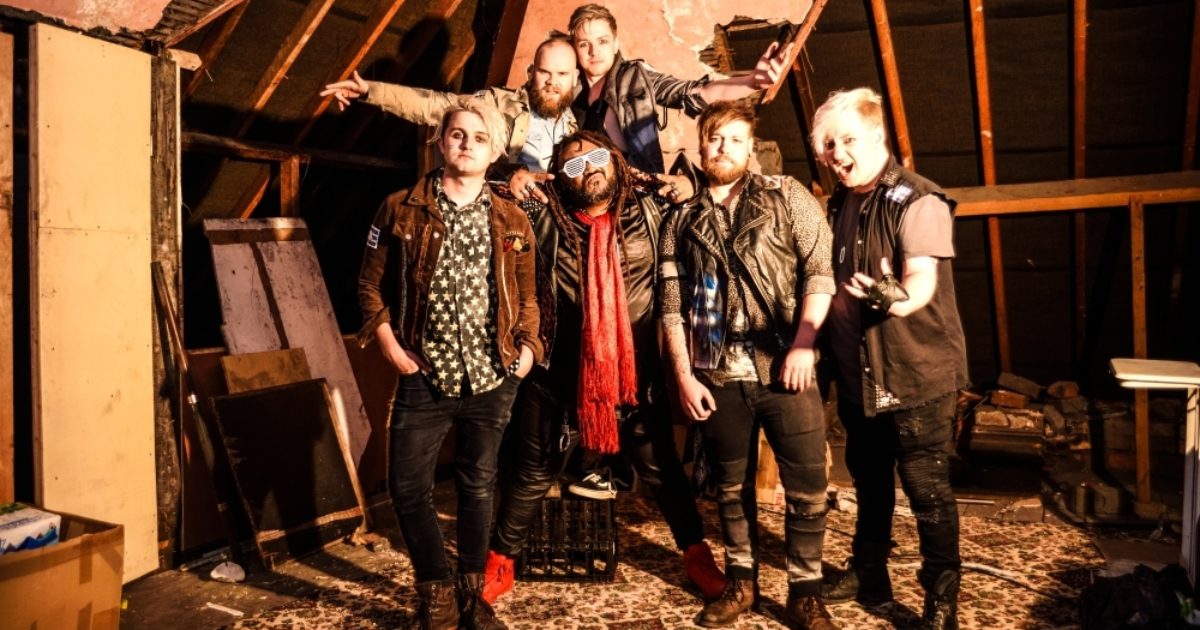 Skindred's Benji Webbe Guests On A Fresh As Sirens Fall… | Kerrang!