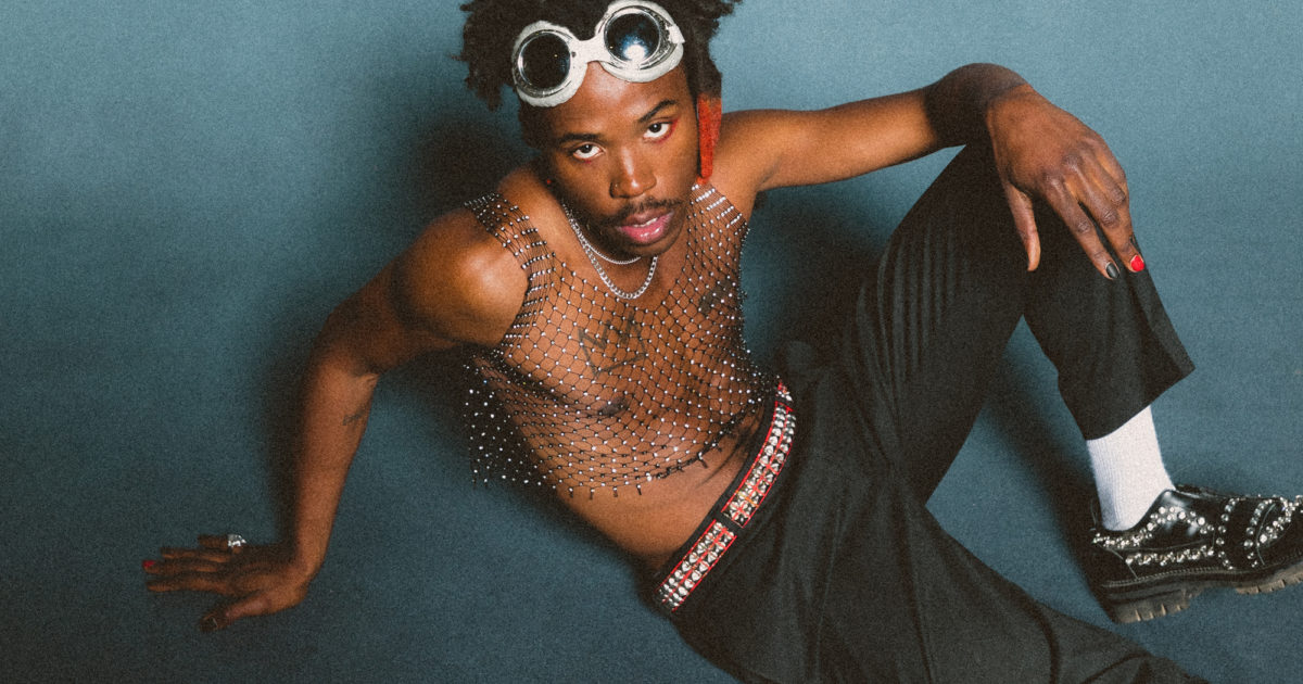 De’Wayne joins forces with grandson for new single GOOD… | Kerrang!