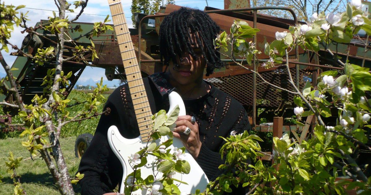 EKKSTACY unveils new emo-rock single I GAVE YOU EVERYTHING | Kerrang!