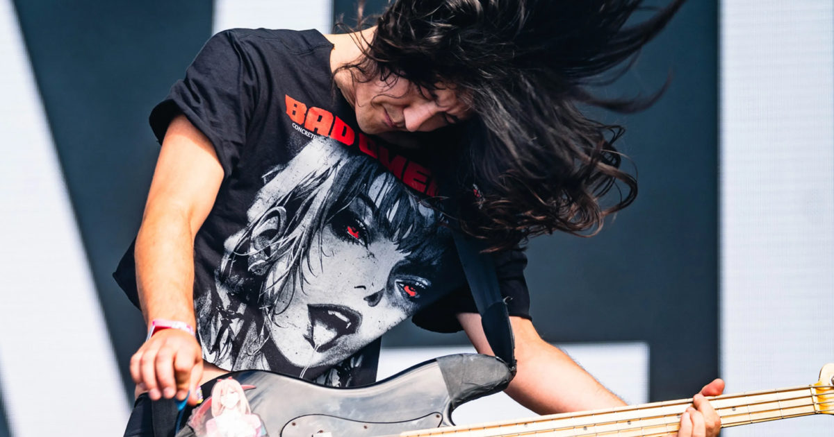 “Everyone is dumb”: HEALTH unveil new single, THOUGHT… | Kerrang!