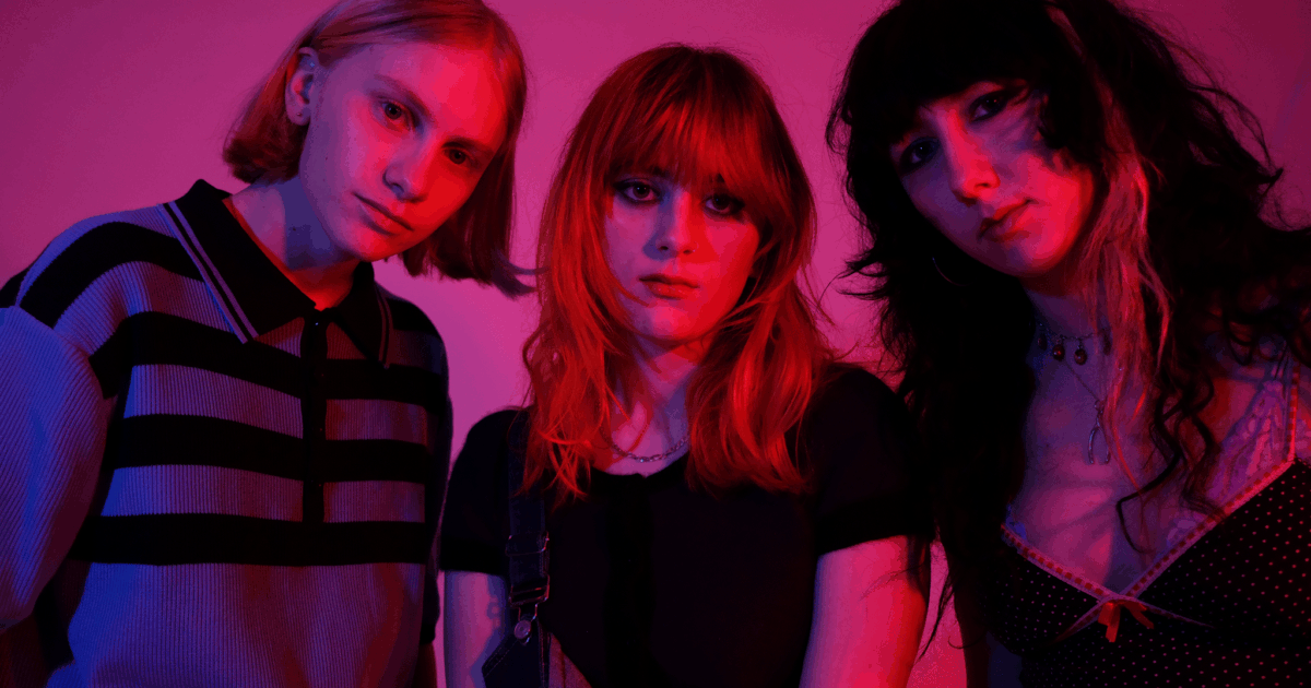 Hotwax Drop Explosive New Single Treasure Kerrang