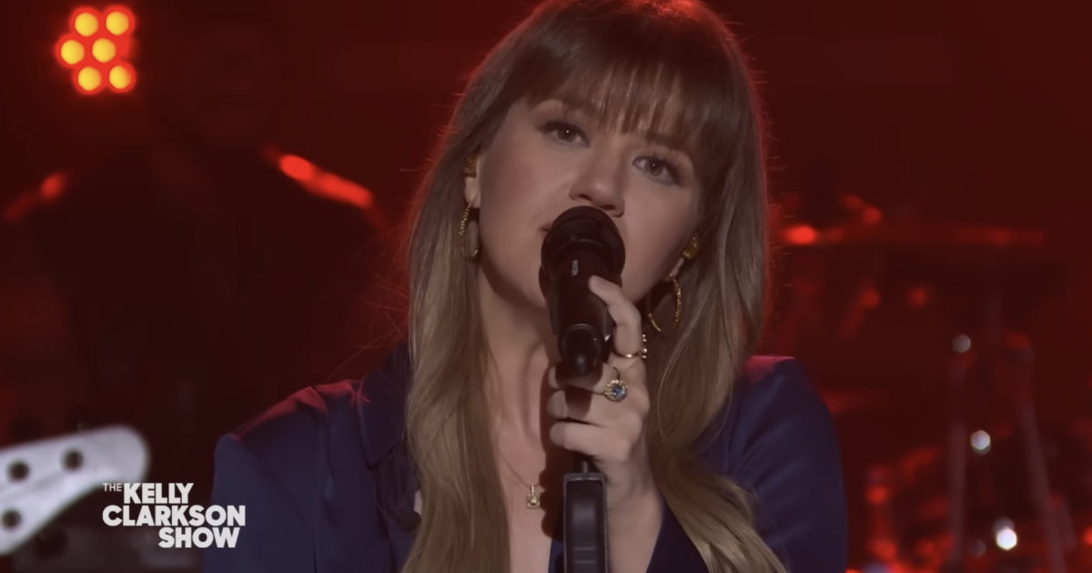 Watch Kelly Clarkson’s incredible Metallica cover in… | Kerrang!