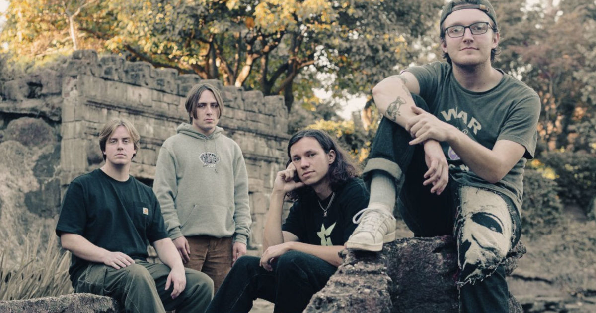 Listen to One Step Closer’s anthemic new single, Dark Blue | Kerrang!