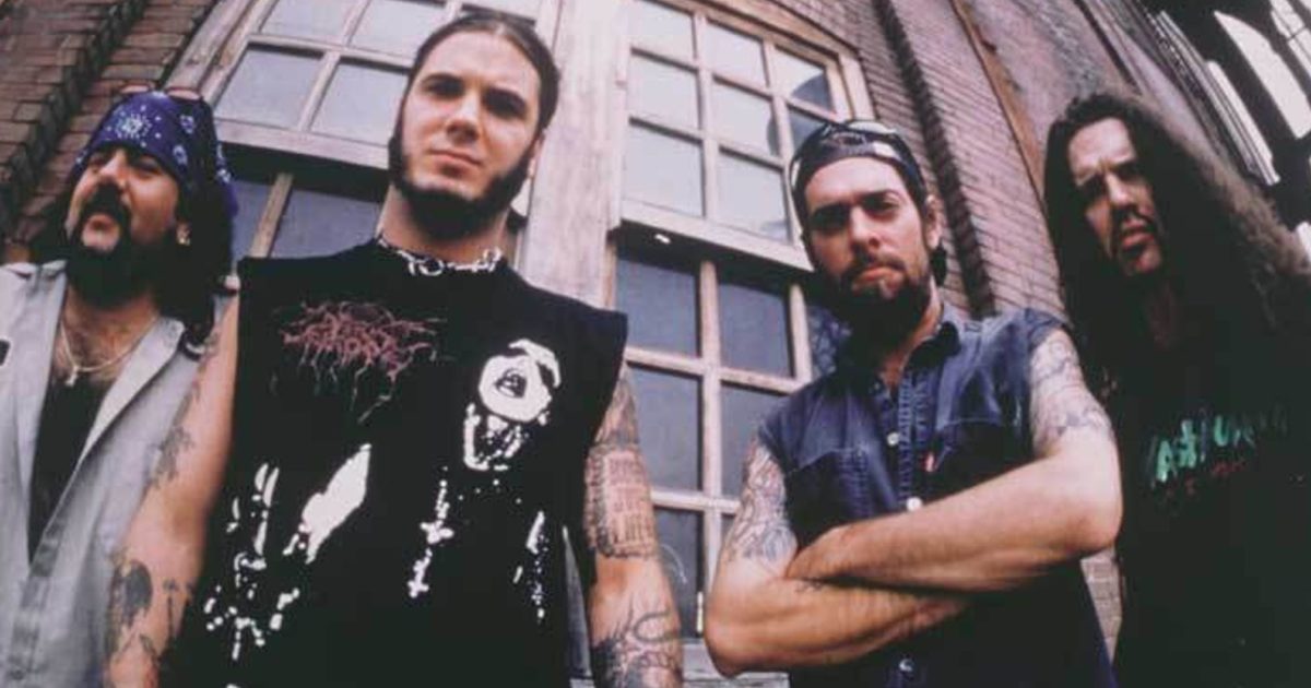 Watch Pantera Play Becoming To 60,00 European Fans In 1998 | Kerrang!