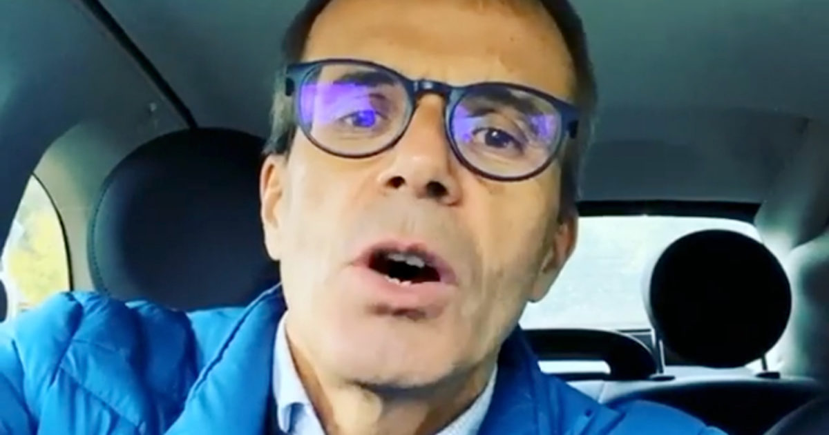 German Man Goes Viral With His Wholesome Car Karaoke | Kerrang!
