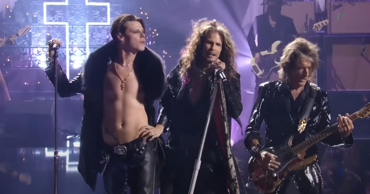 See Steven Tyler, YUNGBLUD and more perform Ozzy medley at… | Kerrang!