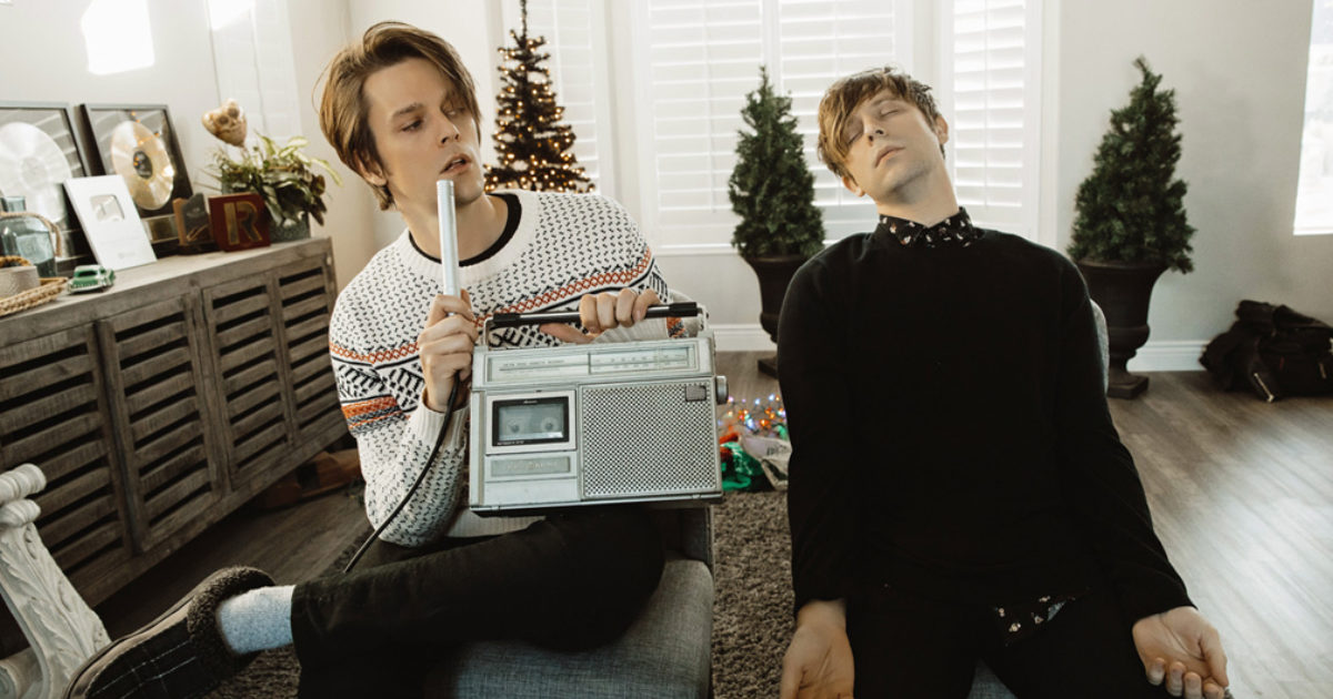 iDKHOW Have Just Dropped A Christmas EP | Kerrang!