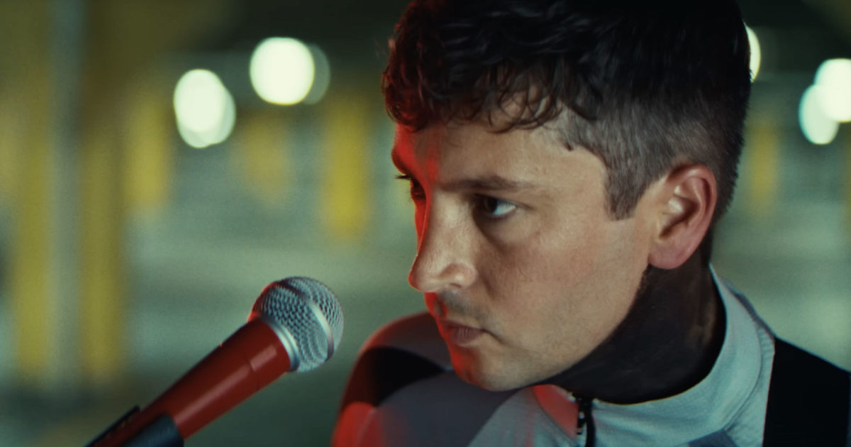 twenty one pilots release new single and video, Drum Show | Kerrang!